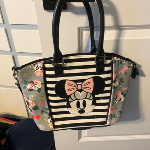 Disney Boutique | Accessories | Minnie Mouse Purse From Disney Boutique ...